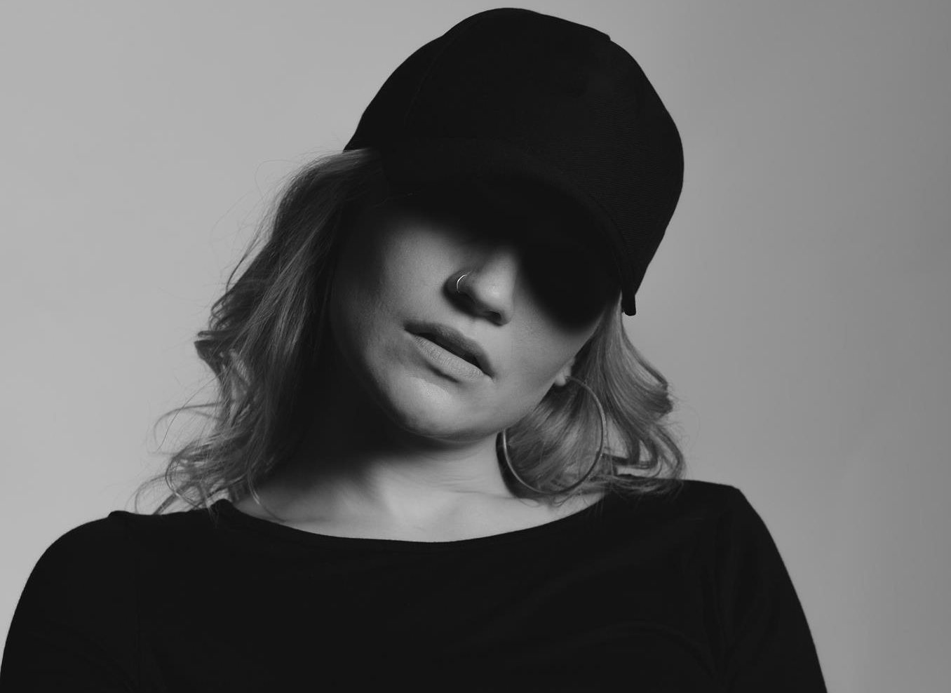 LISTEN: Chloe Castro – ‘FUTURE’ – Get In Her Ears