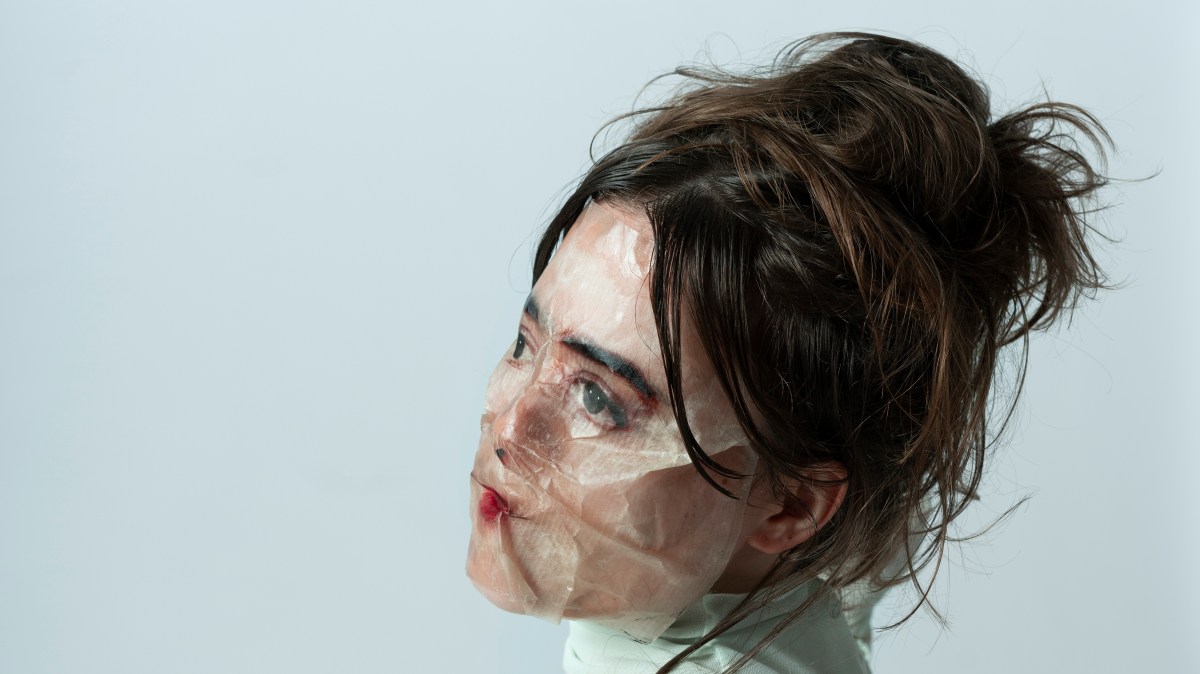 Track Of The Day: Kee Avil – ‘saf’ – Get In Her Ears